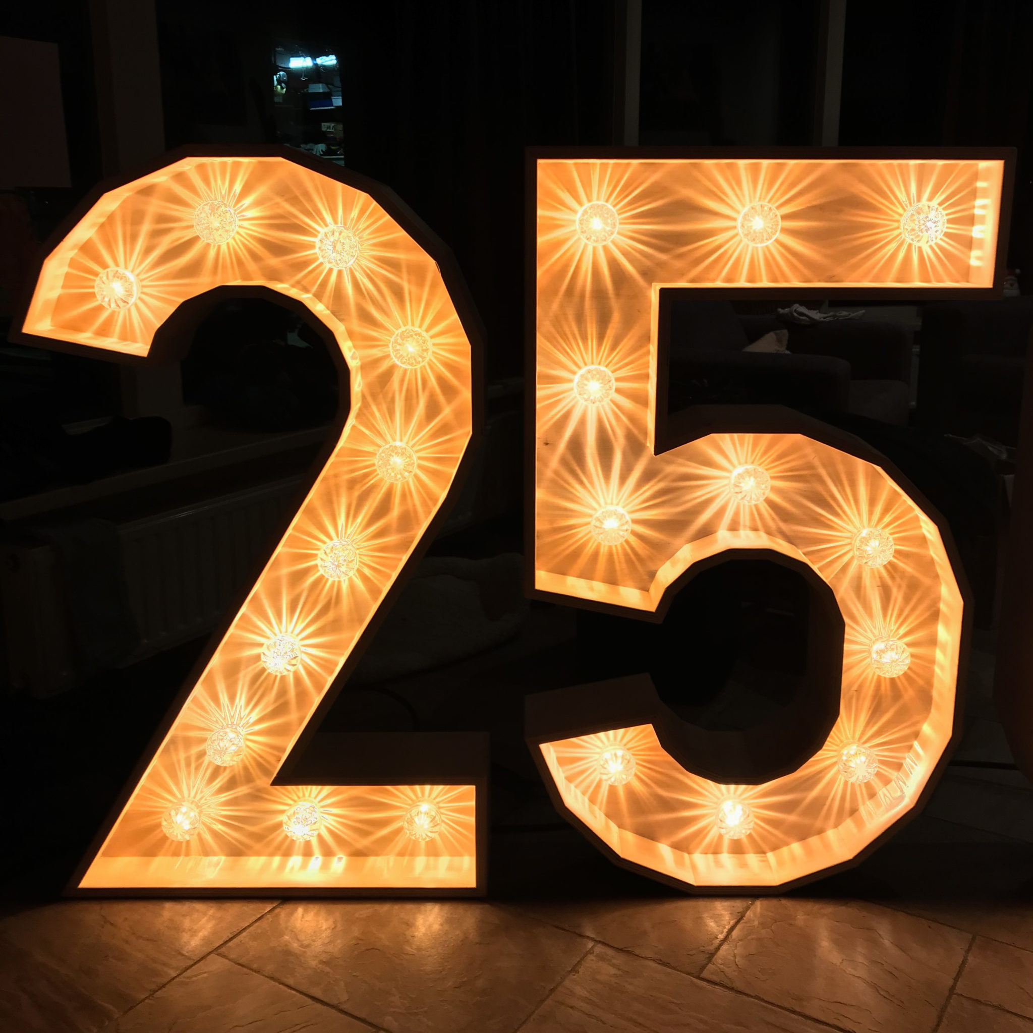 Lichtcijfers 25 huren - Woox Audio & Light